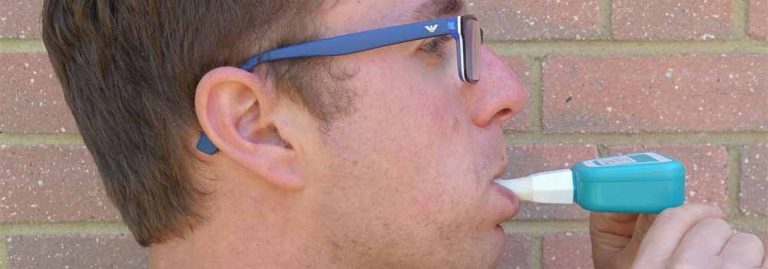 Y-Brush Review: The First Mouthpiece Toothbrush To Show Promise