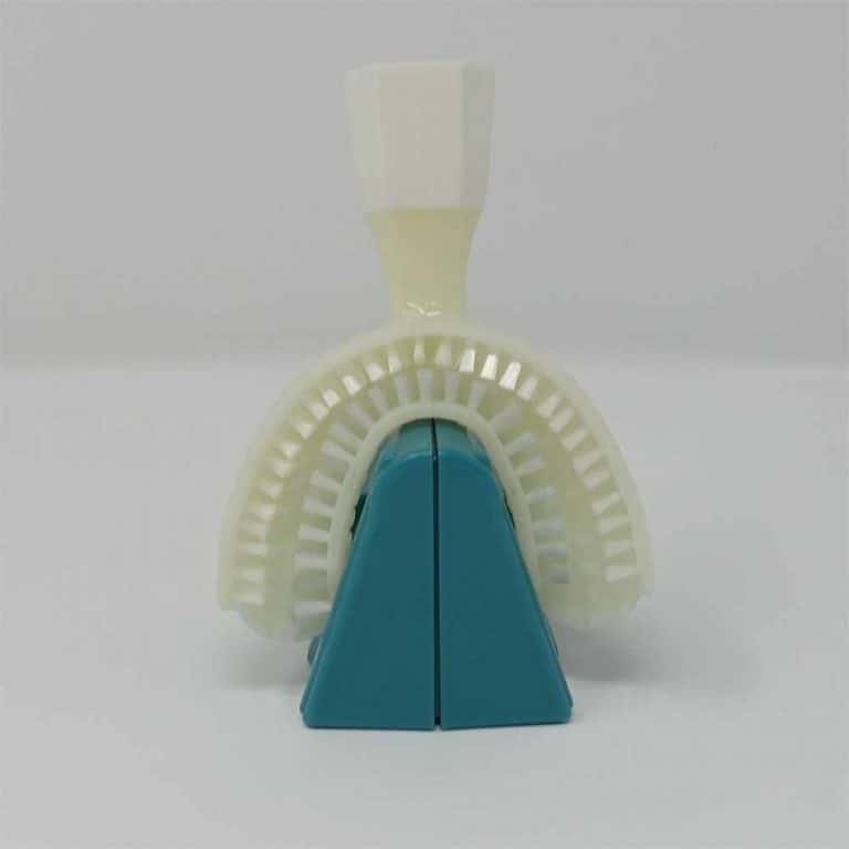 Y-Brush Review: The First Mouthpiece Toothbrush To Show Promise