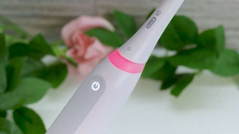 Oral-B electric toothbrush FAQs - Electric Teeth